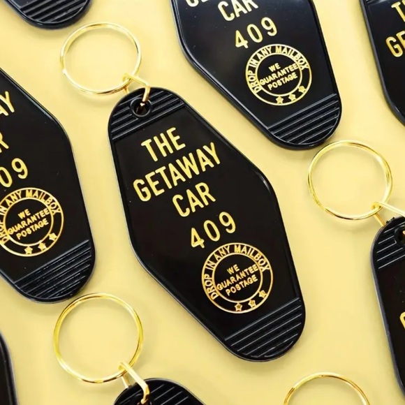 Taylor Swift | Accessories | Taylor Swift Themed Black Motel Keychain ...